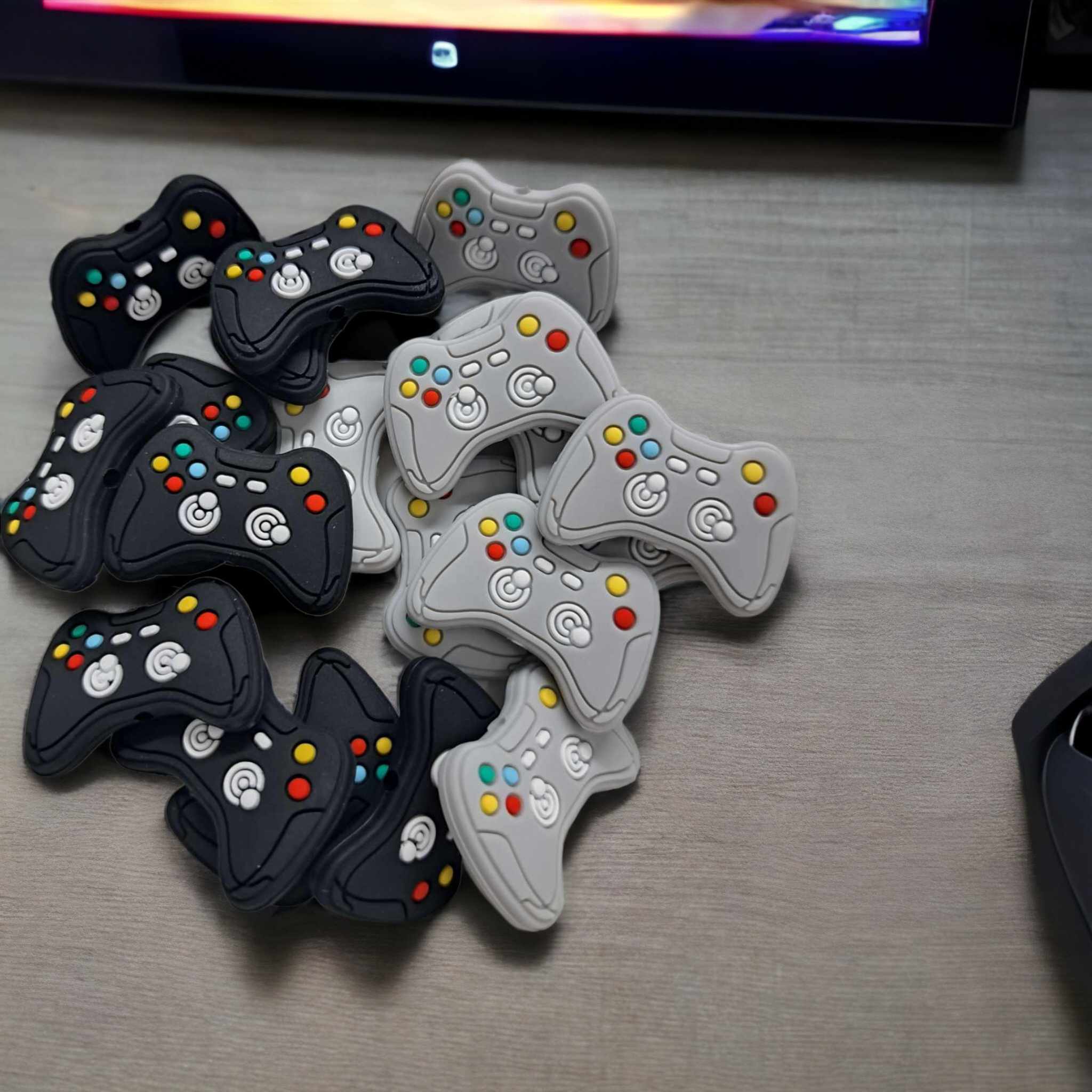 Gaming Controller: Style 1 Silicone Focal Bead - 0061 – Cinderlyssa