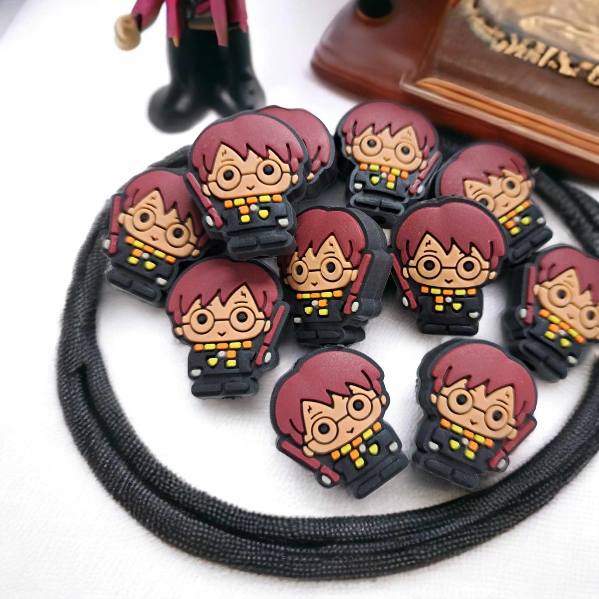 Harry Wizard with Wand and Scarf - Small Silicone Focal Bead - 0036 ...