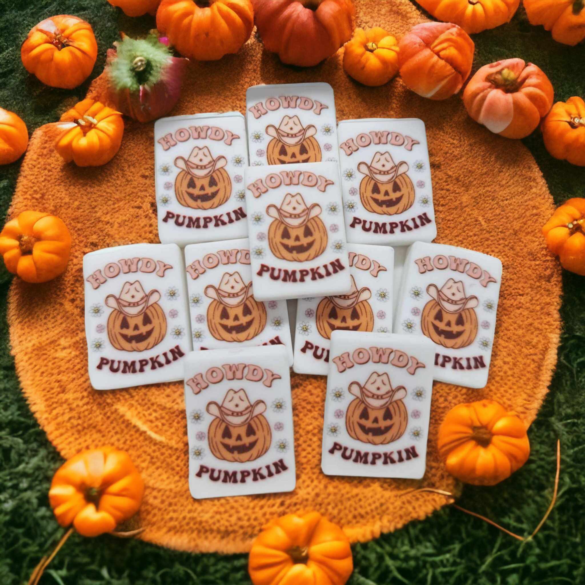 Howdy Pumpkin Square Silicone Focal Bead - 0131 – Cinderlyssa