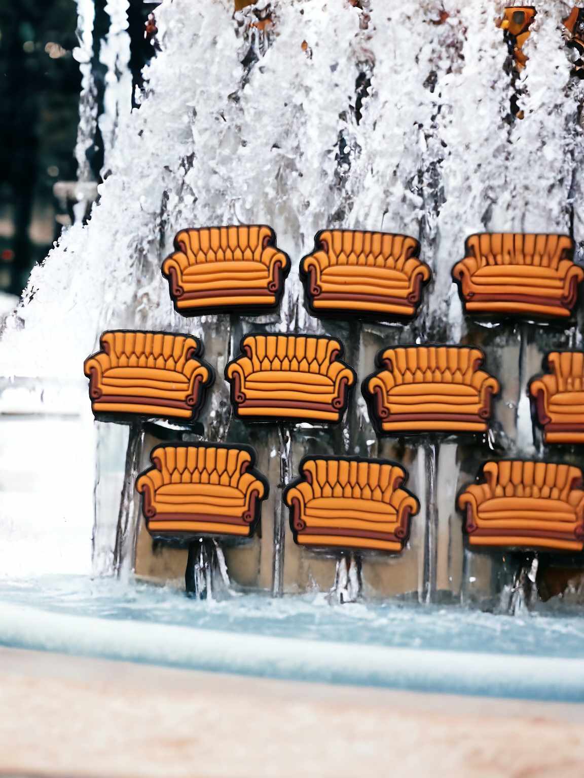 Friends Brown Couch: TV Show Inspired Silicone Focal Bead - 0637 ...