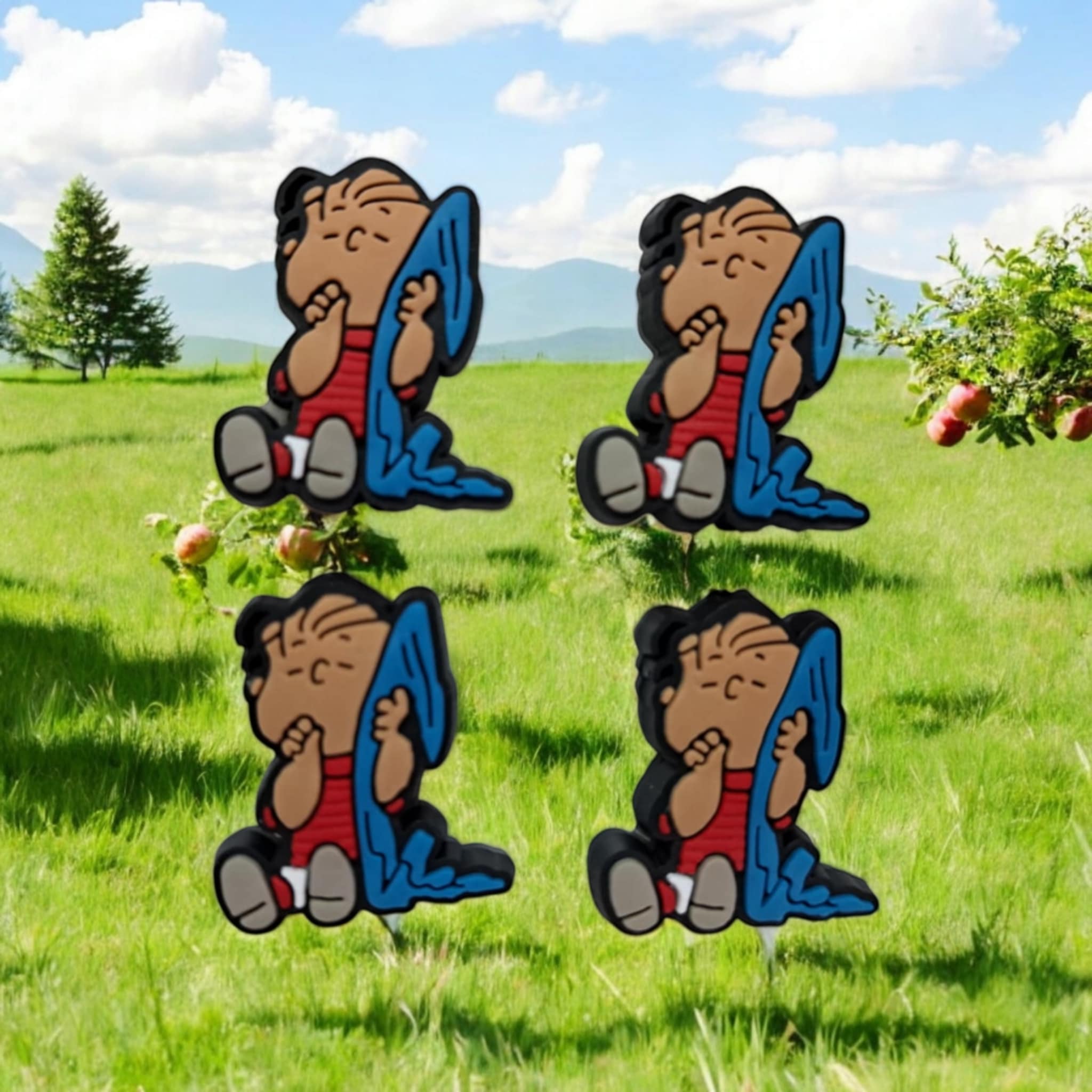 Linus With Blue Blanket: Peanuts Gang Silicone Focal Bead – Cinderlyssa